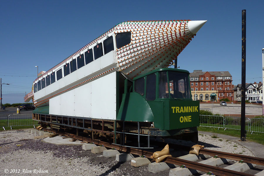 Blackpool Tram Blog: Rocket moved on Gynn Square roundabout