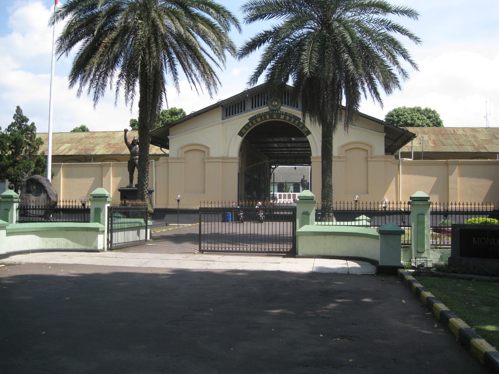 Letsgo2museum: Monumen & Museum PETA (Pembela Tanah Air)