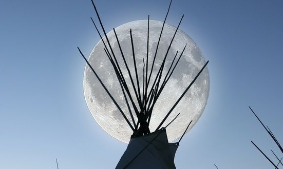 White Wolf : Watch: February's Full Snow Moon Rises in All It's Glory ...