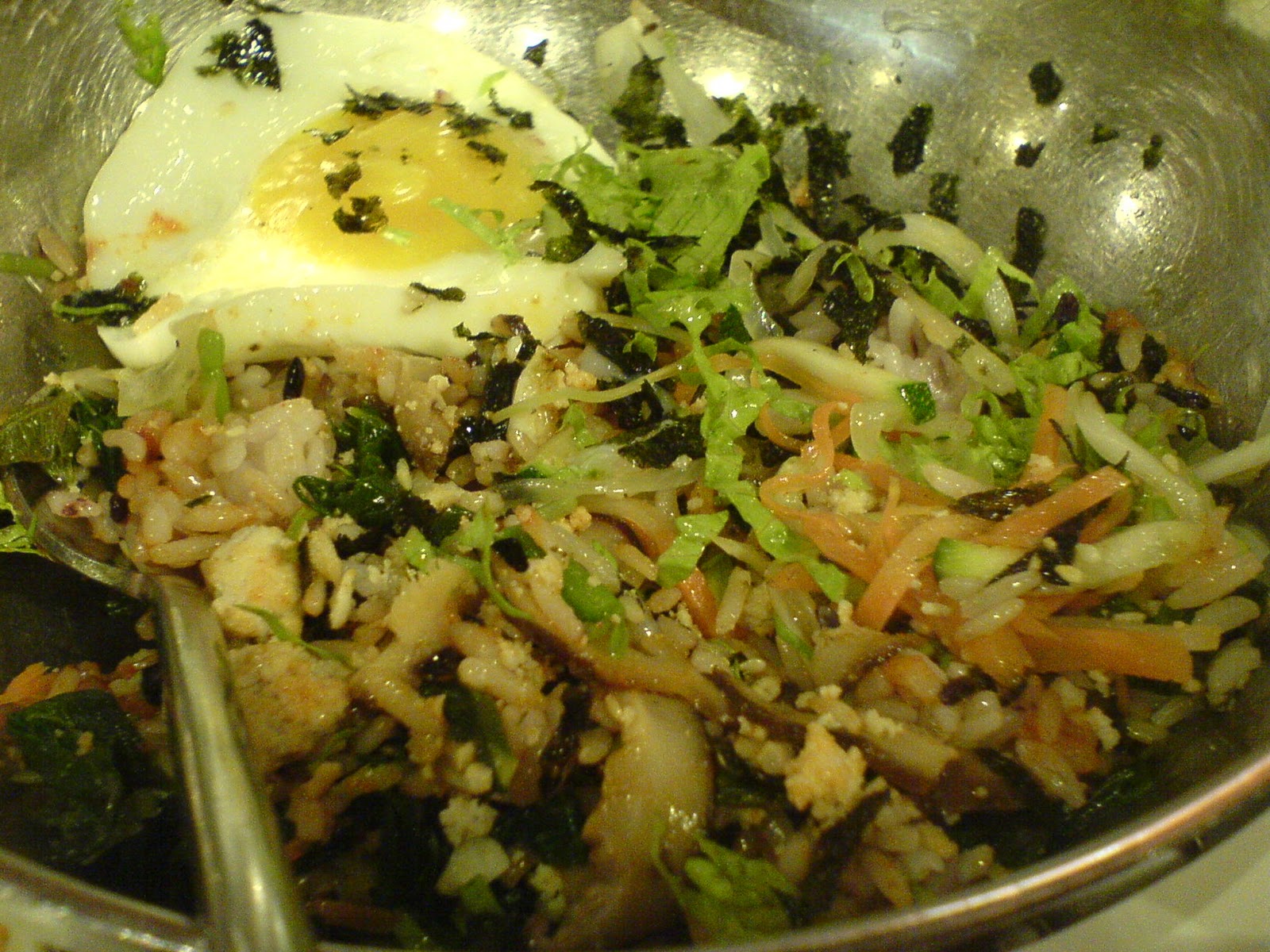 For thE PrinCe & thE PrinCesS: Korean Ko Hyang, Mid Valley