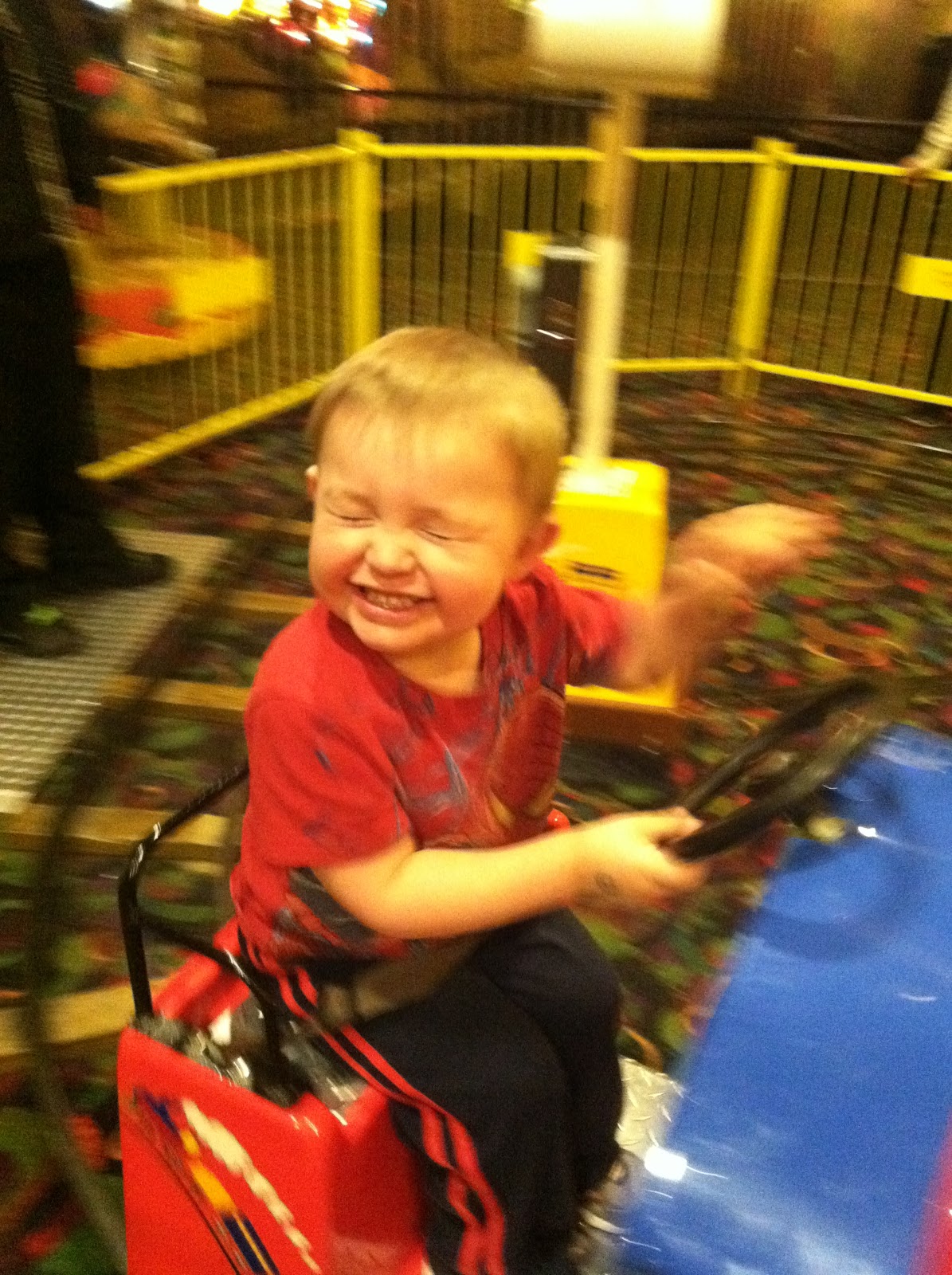 The Oliver Family: The Amazing Pizza Machine Adventure!!