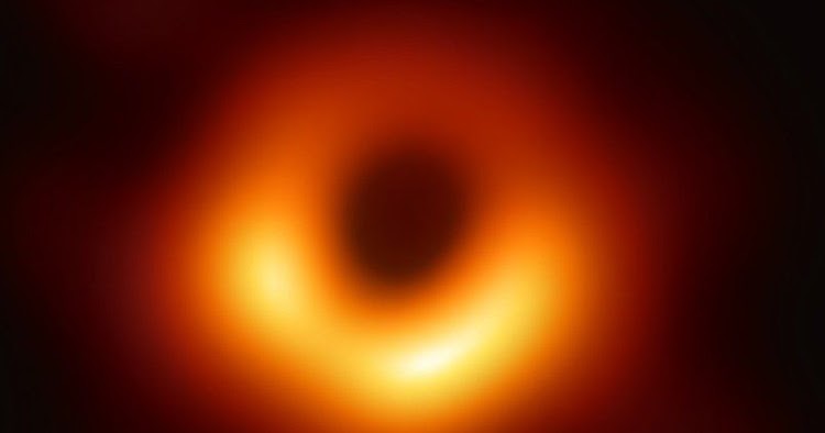 Tarihi Bir Gün Karadelik Nedir ve İlk Fotoğrafı | Akademik Birisi