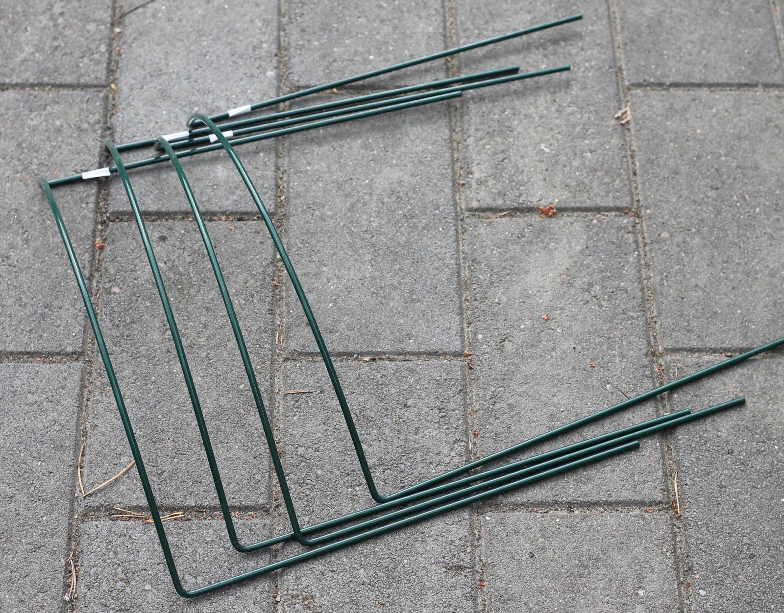 k o t i p o r s t u a: Meidän pieni kasvimaa