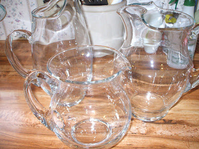 Gray Cardigan: Beaded Pitchers & Individual Cupcake Holders