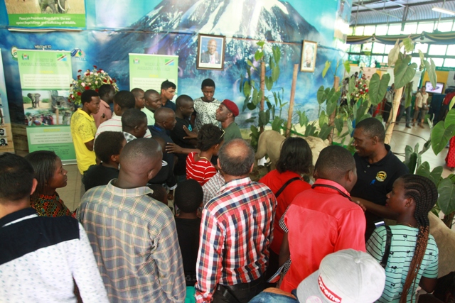 WAGENI WAFURIKA MALI ASILI NA UTALII KATIKA MAONYESHO YA SABASABA ...