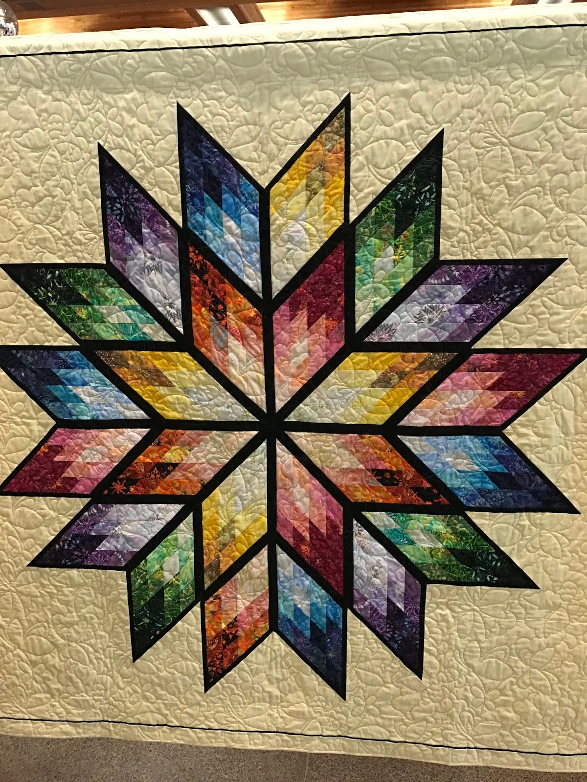 Sew'n Wild Oaks Quilting Blog: Sunday Morning Quilt Show