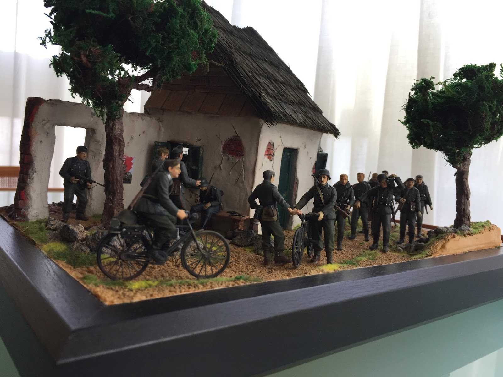 MIS RATITOS DE OCIO: UN ALTO EN EL CAMINO (2ª División SS Das Reich)