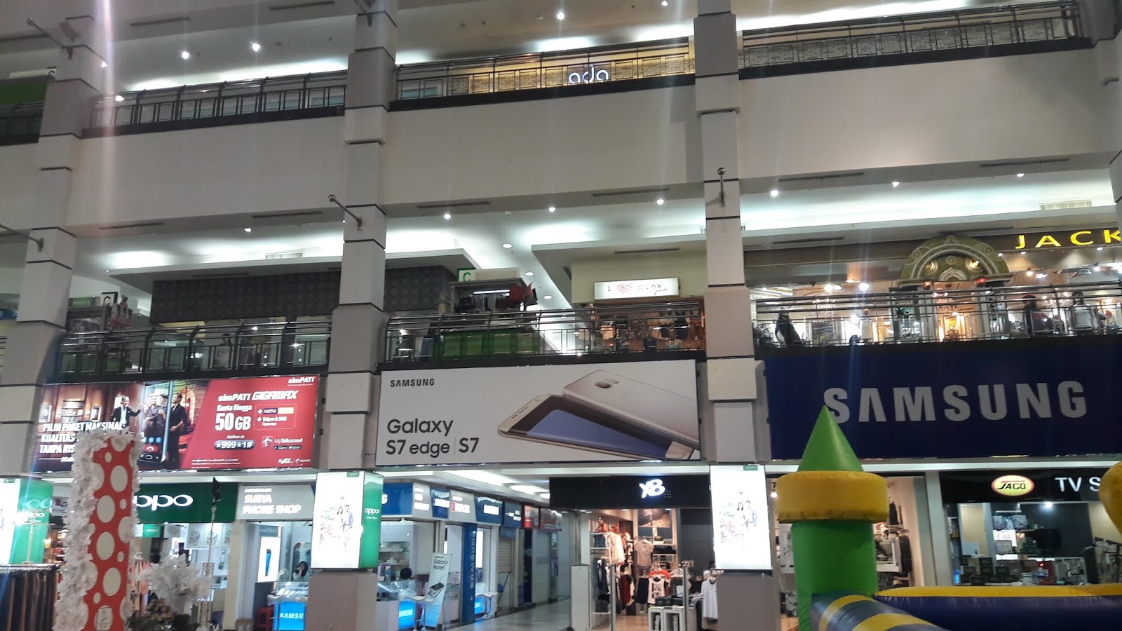 Advertising Indonesia: Profil Mall Palembang Square