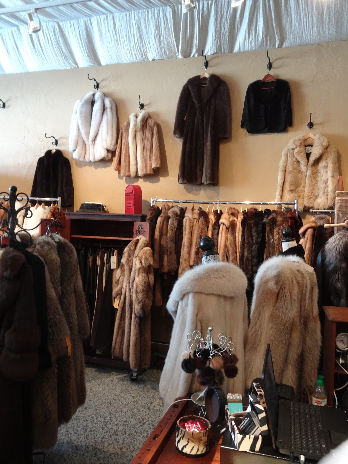 High Point Farm 2010: A Fur Shop