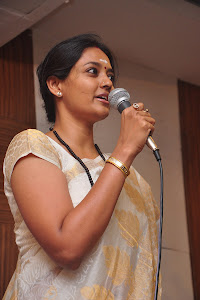 Tamil actress Ranjitha latest new photos stills