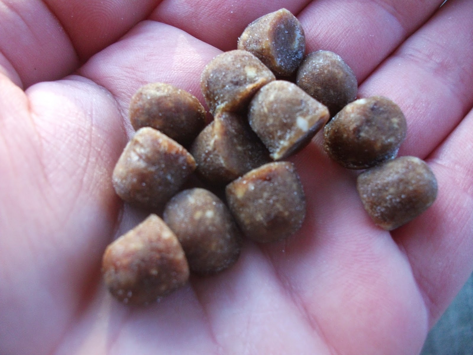 Nákd Strawberries & Cream, Salted Caramel and Toffee Treat Nibbles