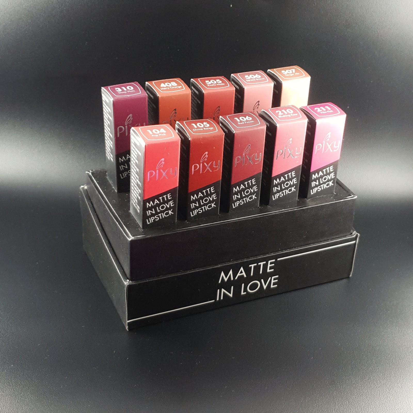 Ms. Mahadewi: Review and Swatch Lipstick PIXY Matte in Love