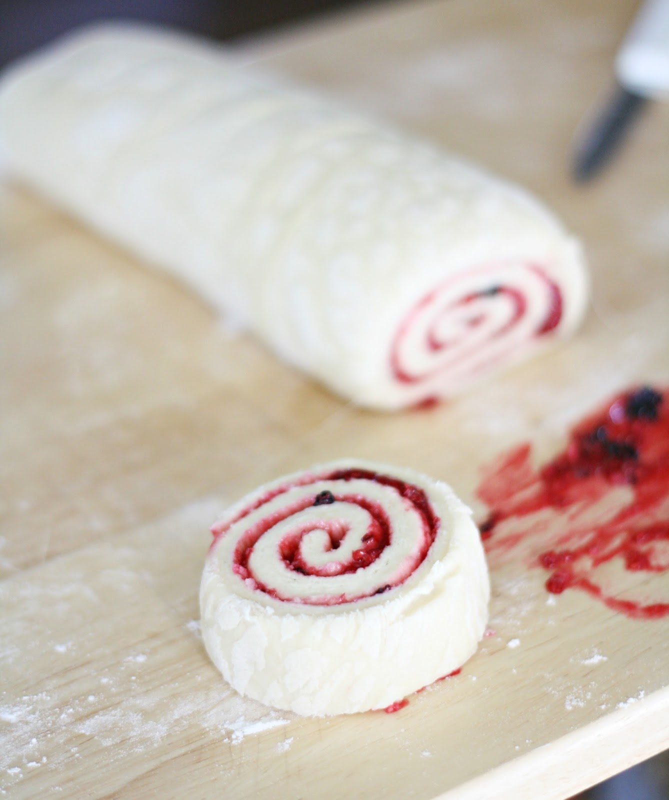 Mixed Berry Sweet Rolls | The Pretty Life Girls