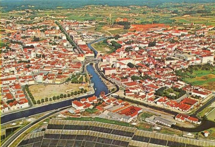DISTRITO DE AVEIRO antigas imagens : AVEIRO vista aérea - Postal anos ...