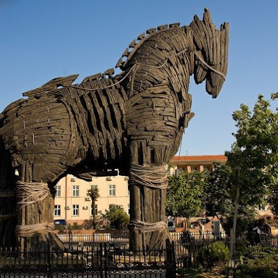 The Legend of the Trojan horse - Stunning Interesting Facts