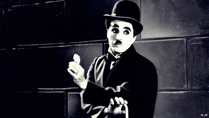 Charlie Chaplin ~ Smile, 1936 | Modern Times /Tempi Moderni | Tutt'Art ...