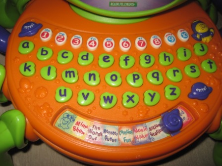 JuaiMurah: Vtech IQ Builders IQ HA HA Alien
