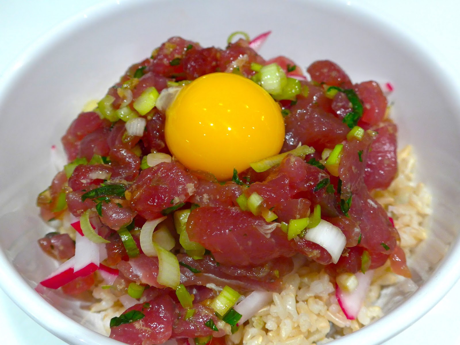 chopped tuna on rice | Facile by Cécile