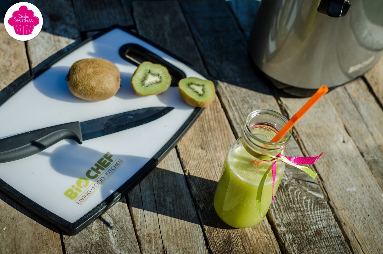 Emilie Sweetness: Jus de kiwis et de pommes - un jus vitaminé - Recette ...