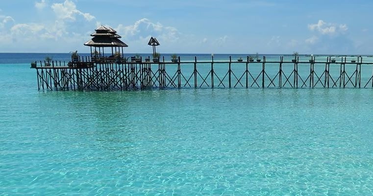 Paket Wisata Derawan Berau 4 Hari 3 Malam, Guide Derawan, Package ...