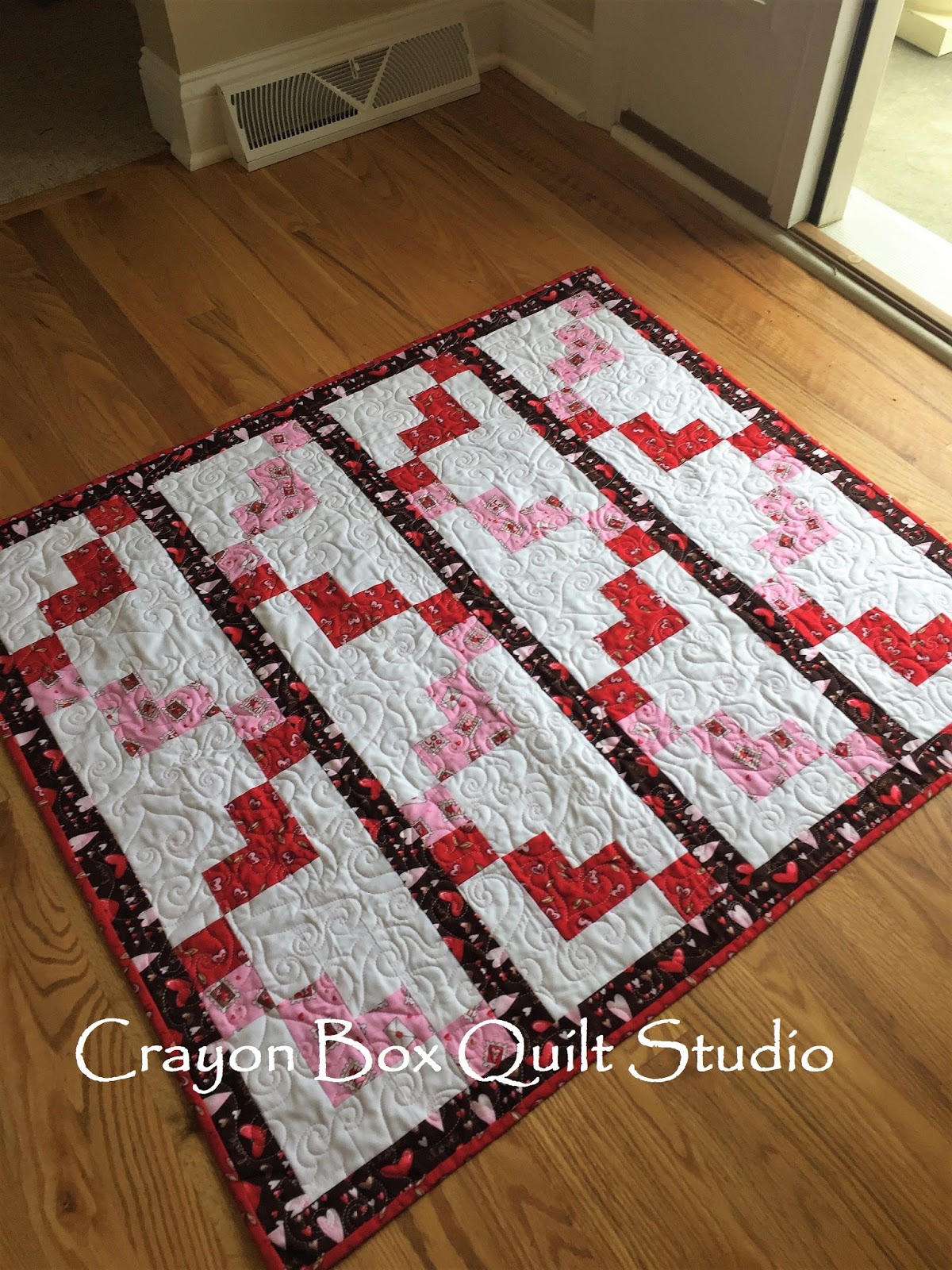 Crayon Box Quilt Studio: Tumbling Hearts - a Valentine's Day wall hanging