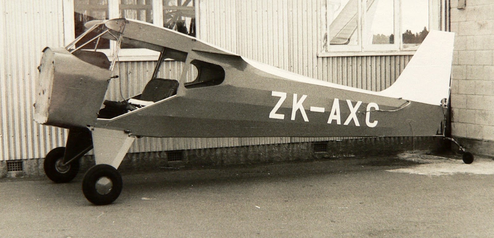 NZ Civil Aircraft: Auster J4 Archer ZK-AXC