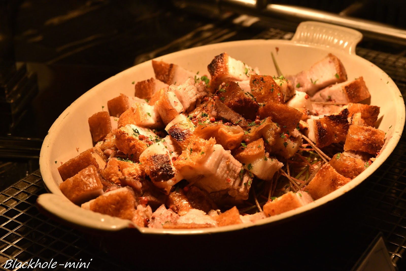 迷你．黑洞: Be on Canton 「最紅」派對 x Three on Canton 西班牙黑毛豬自助餐