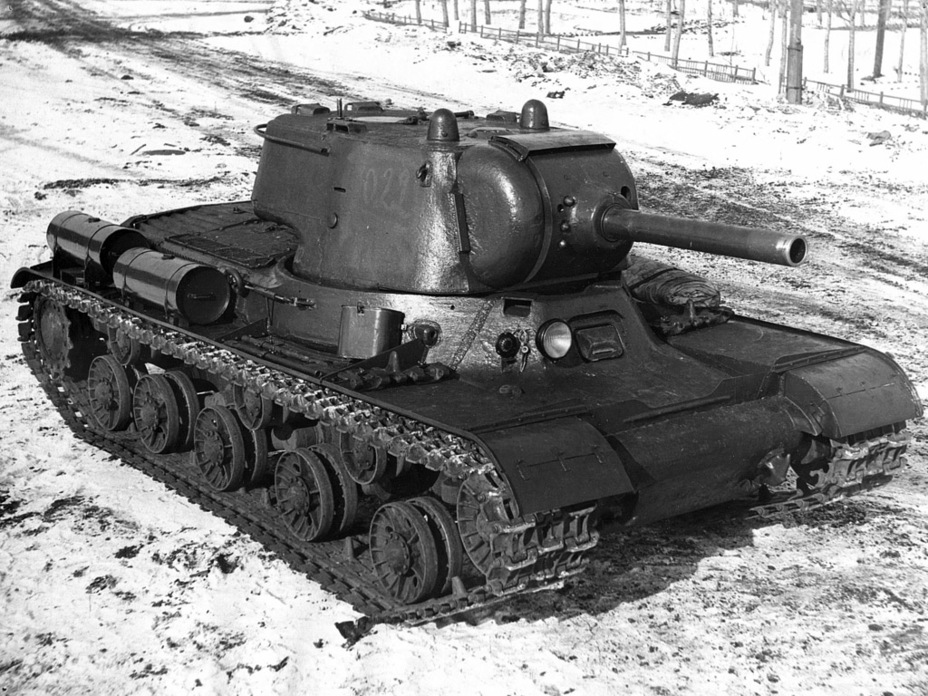 Tank Archives: The First Coming of the IS-2