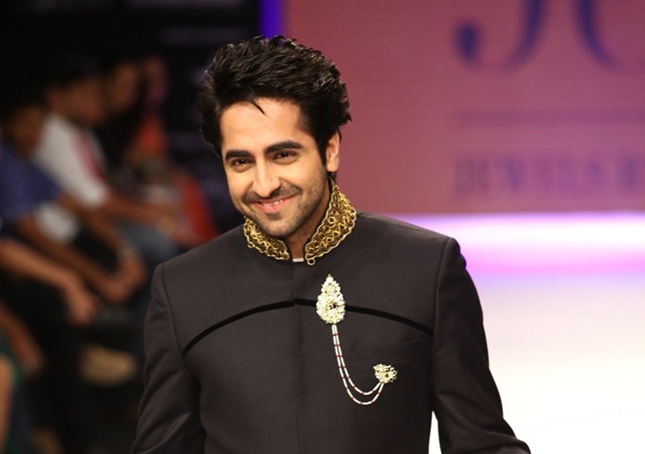 Unique and Creative Ideas to Wear a Kalgi ~ Jewellery India