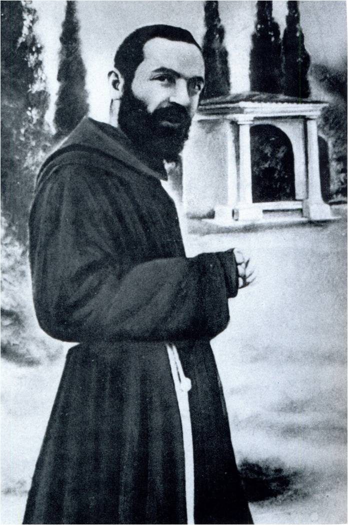 Foto-Biografía del P. Pío | San Pío