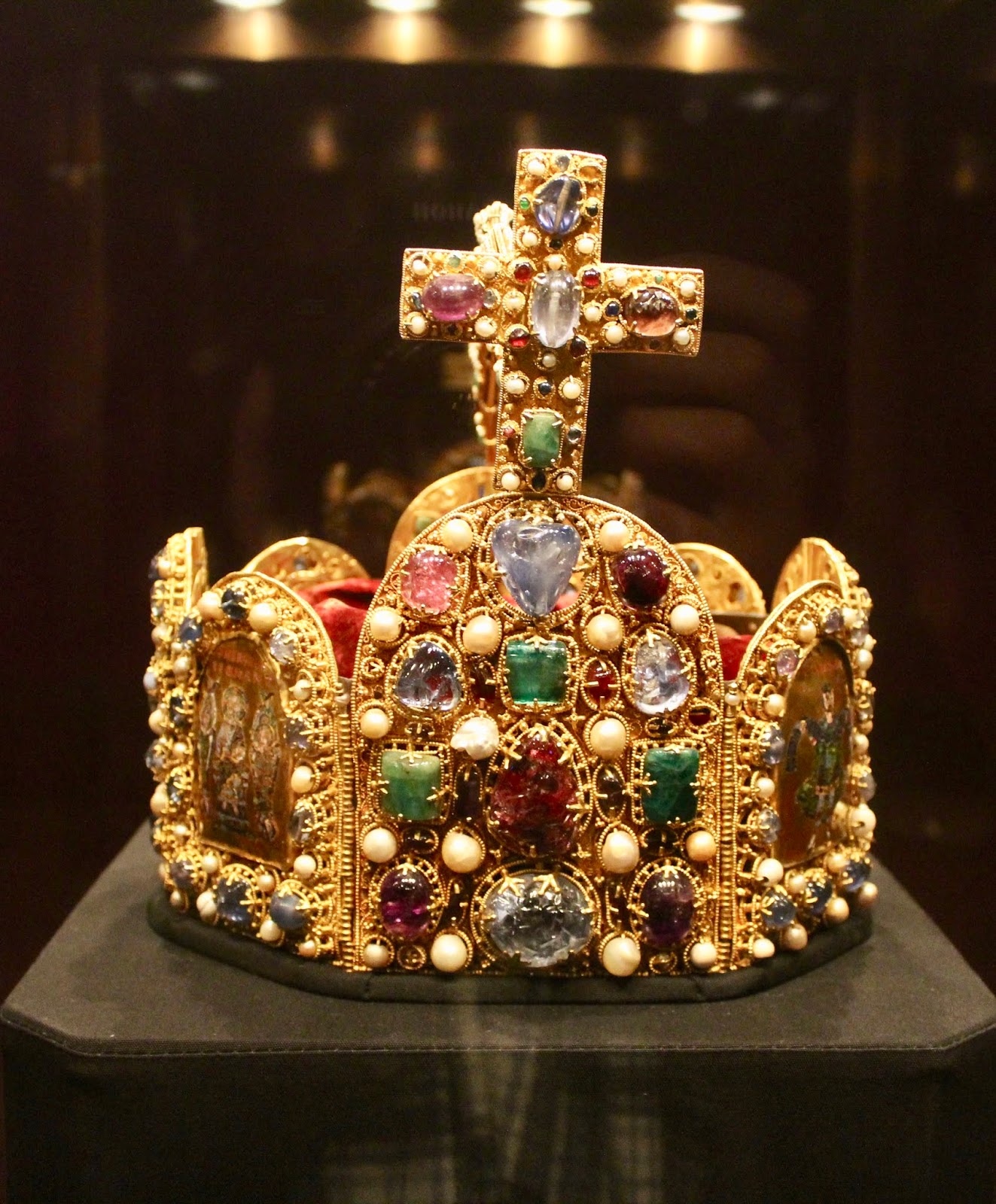 A Week in Eastern Europe: Budapest and Vienna | Tall and Preppy