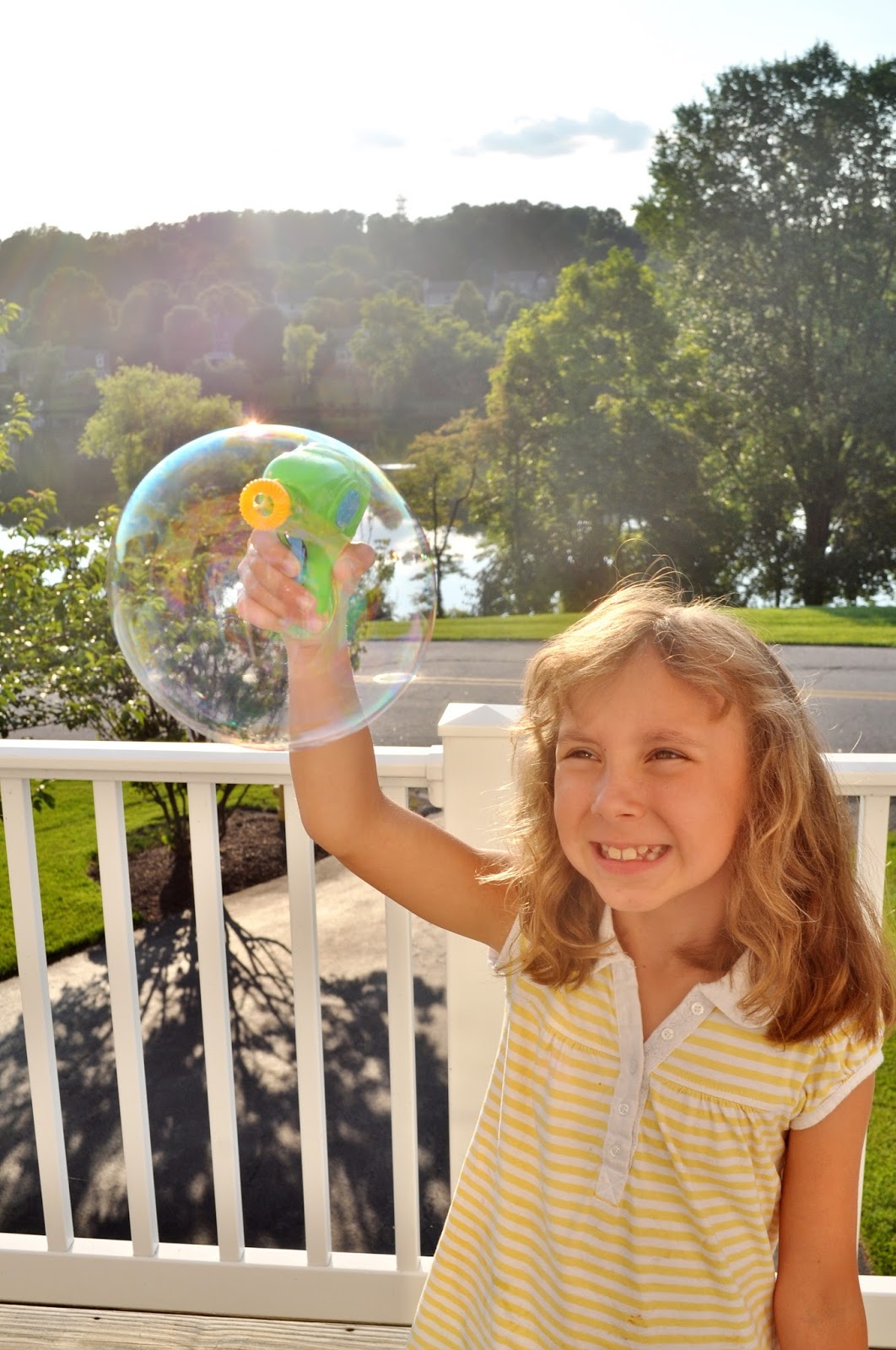 Mommy Eclectic: Summer + Bubbles = Fun, Fun, Fun!