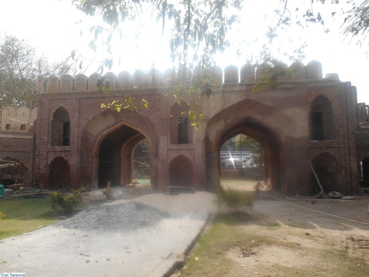 मुसाफ़िर चलता जा ........: Places to visit around Kashmiri gate : Delhi