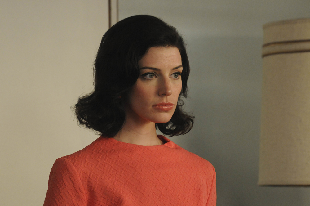 - POINTS DE VUE _______________: L'actrice montréalaise Jessica Paré et ...