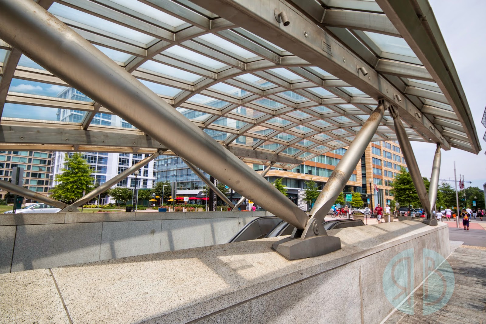 RKeyaB Photography: MODern Buildings in DC - DC Metro Stops