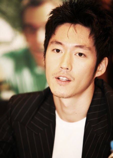 19+ Gaya Terbaru Foto Artis Selebgram Cowok, Foto Artis