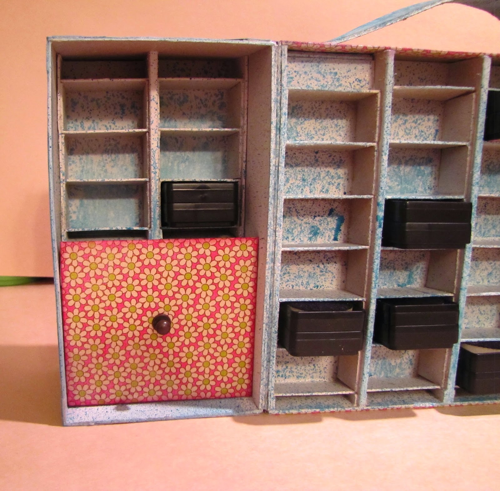 Raining Grace: Mini Ink Pad Storage