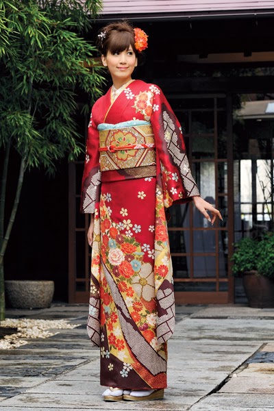 TomoChan Store: Furisode – Japanese long sleeved kimono