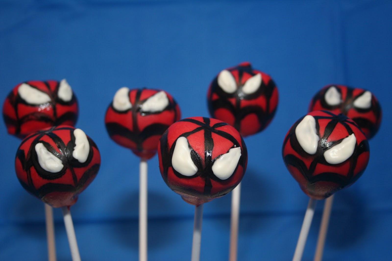 icakepops: Spidey Man Cake Pops