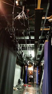 Rick Wilcox Magic and Comedy Show : Upgrading Theater Lighting