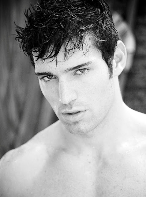 L'Homme du Jour: BO ROBERTS