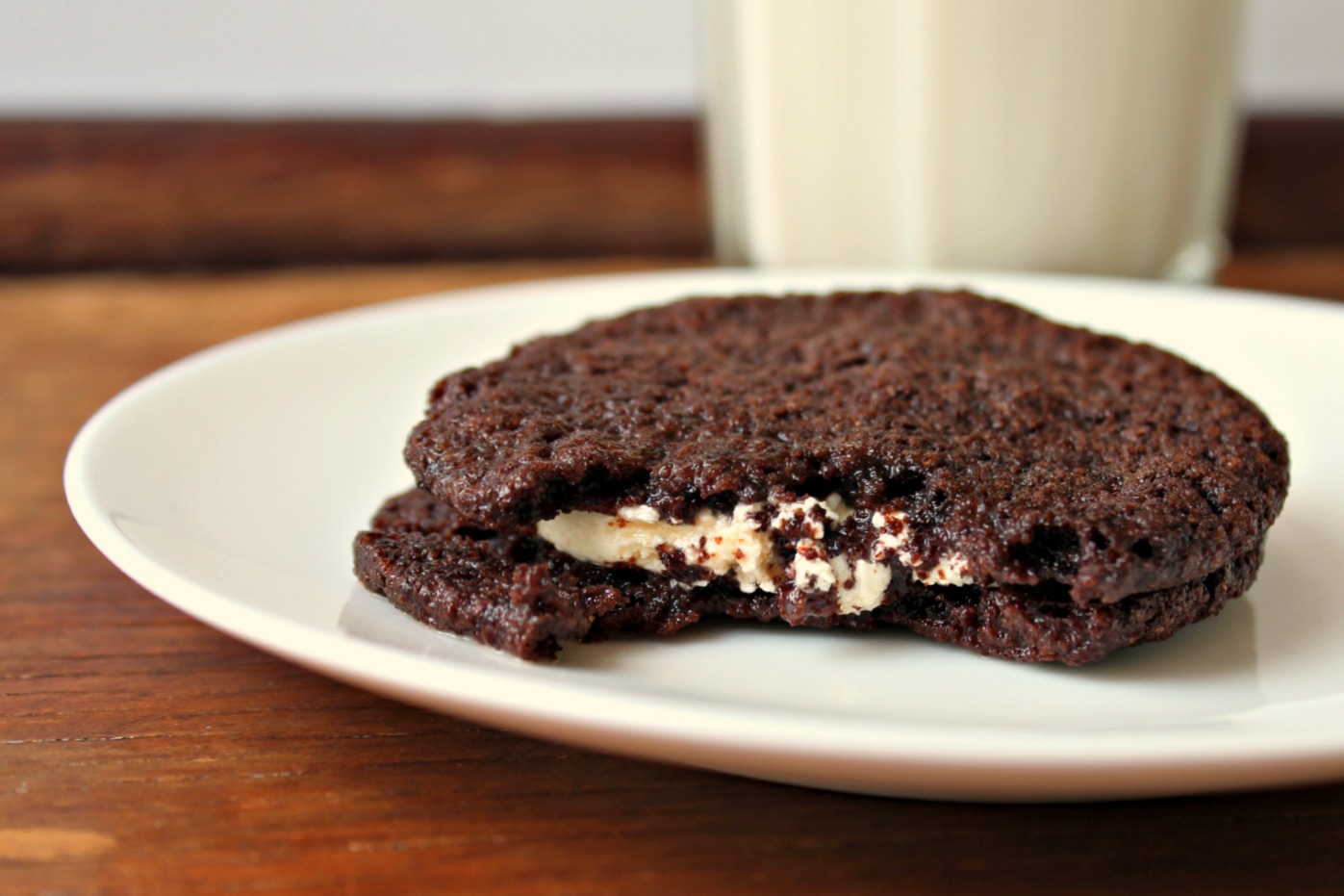 Milk and Honey: Homemade Oreos