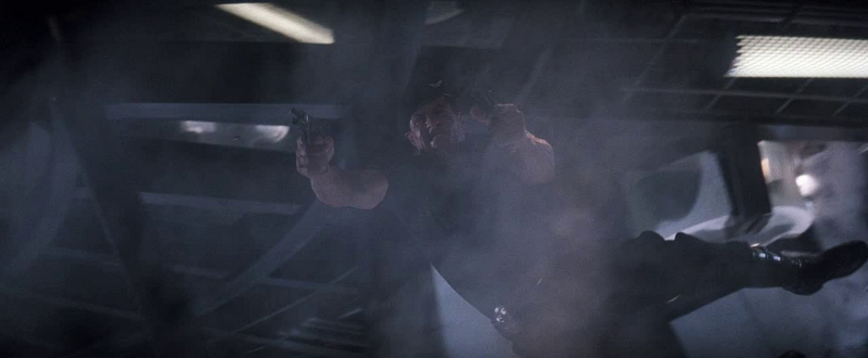 Elokuvatirkistelijä - Leffablogi: Demolition Man