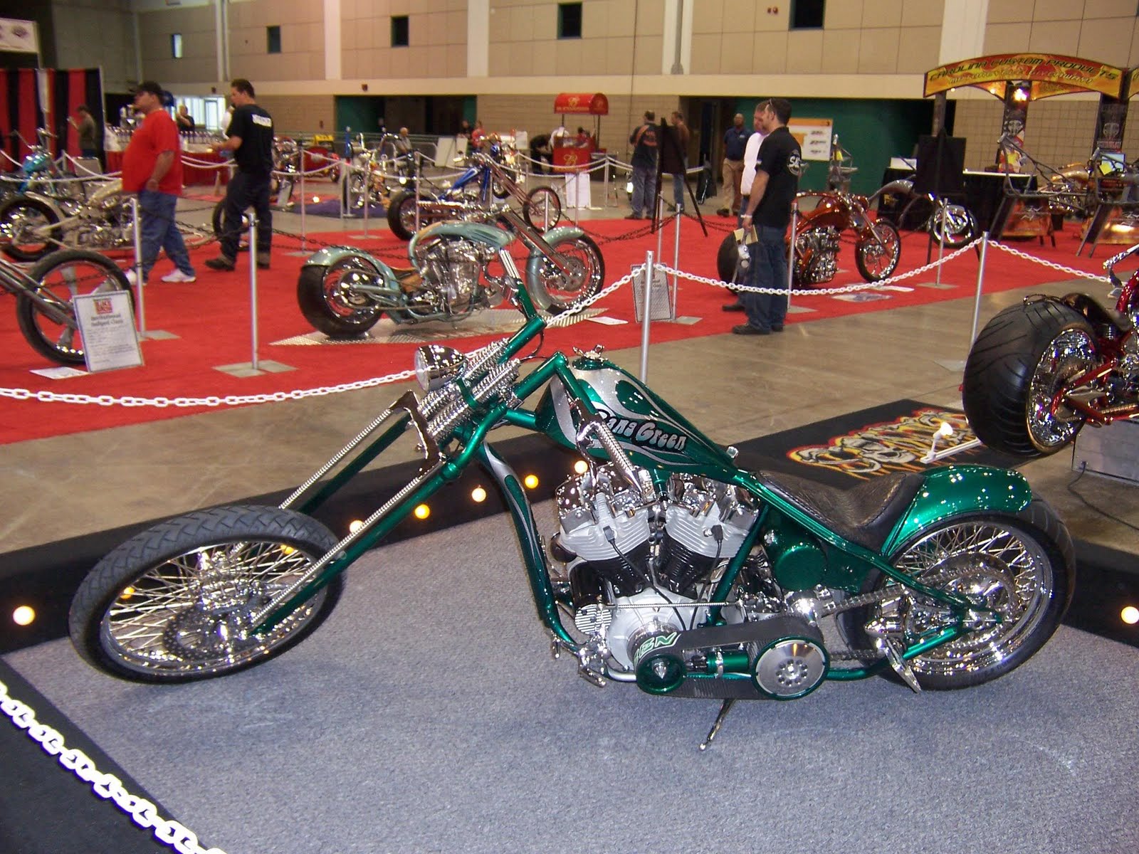 GANGSTER CHOPPERS: The "Gang Green" Bike