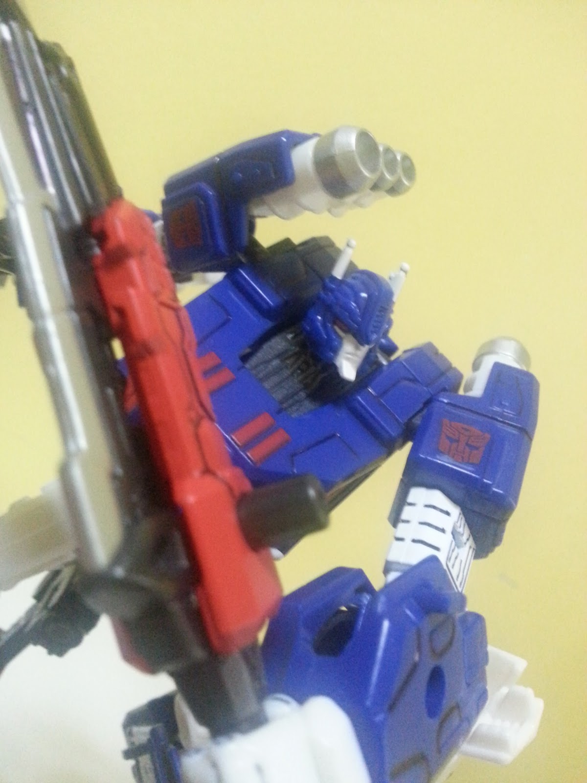 Lightning Quantum's Base: Review : Transformers Generations Ultra ...