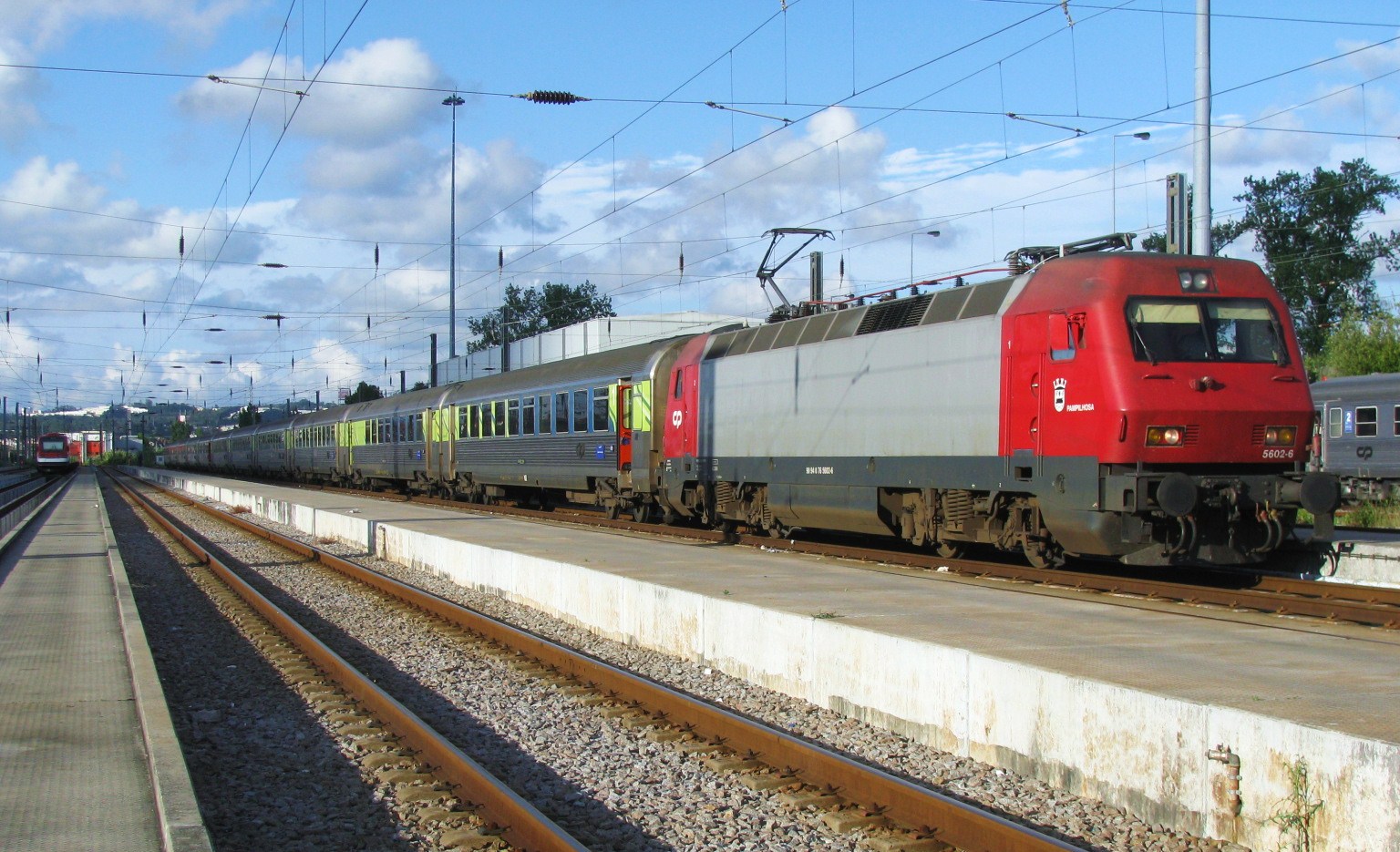 Histórias com História: 160 ANOS DE COMBOIOS EM PORTUGAL