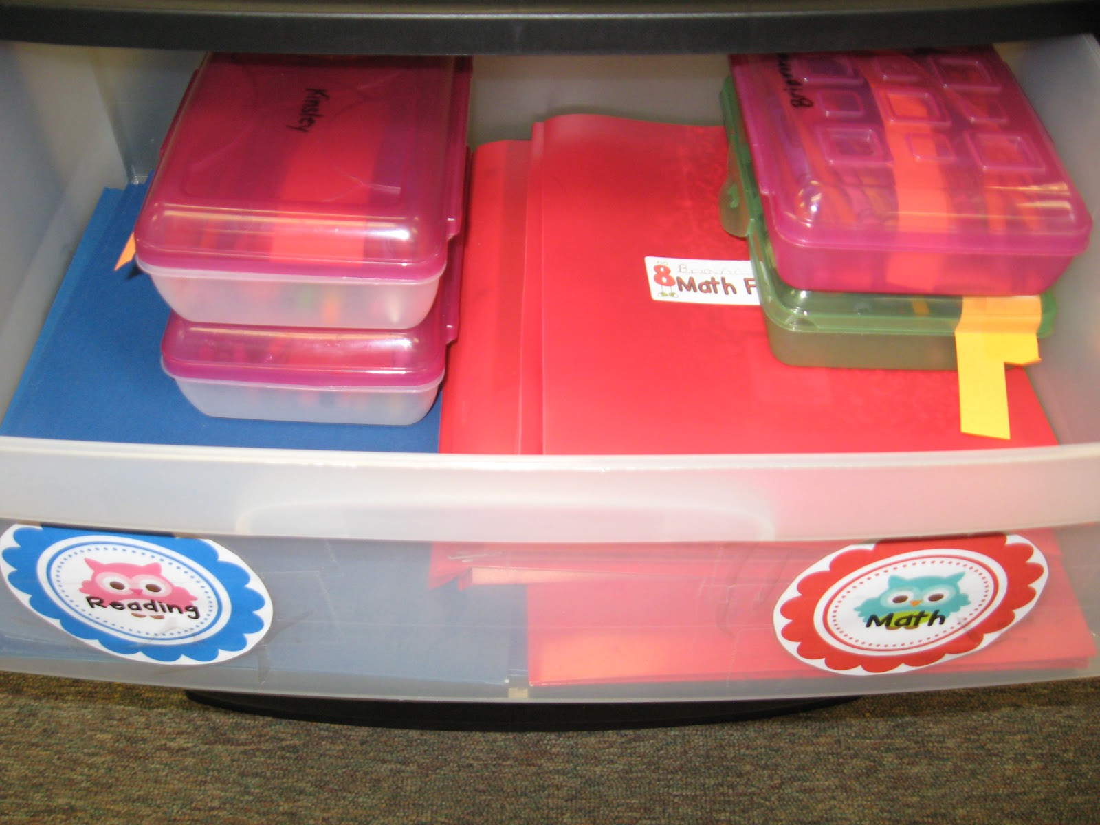 Organizing Student Materials with Tables - Mandy's Tips for Teachers