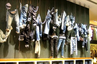 Visual Merchandising 101: In store merchandising