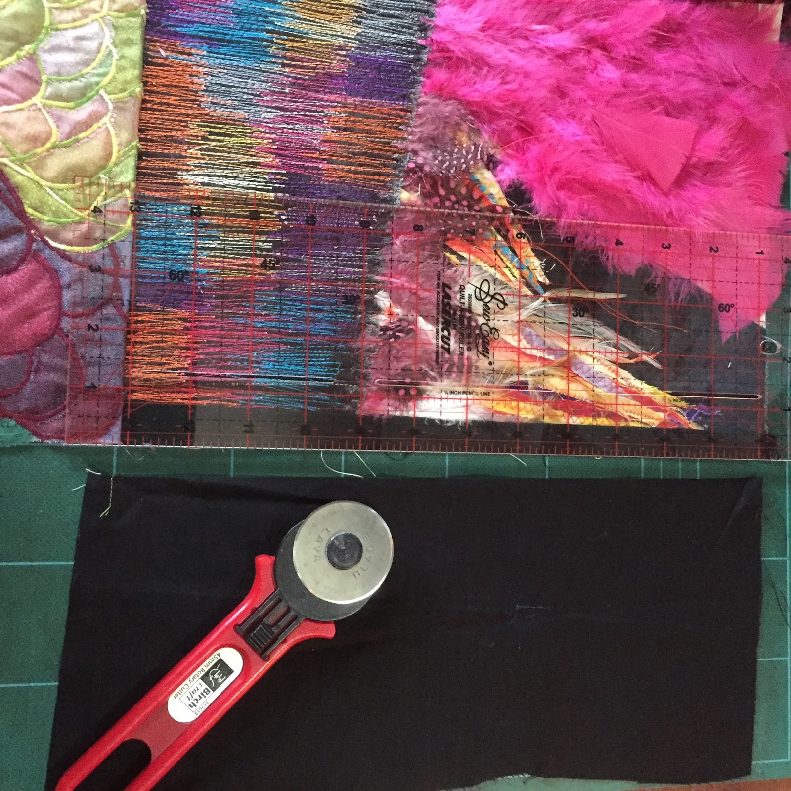 Dressed to Dress - Creativity and Fashion of Note: Family Quilting ...