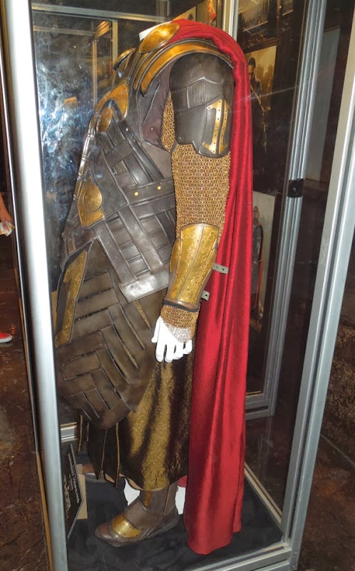 Hollywood Movie Costumes and Props: Original Thor: The Dark World movie ...